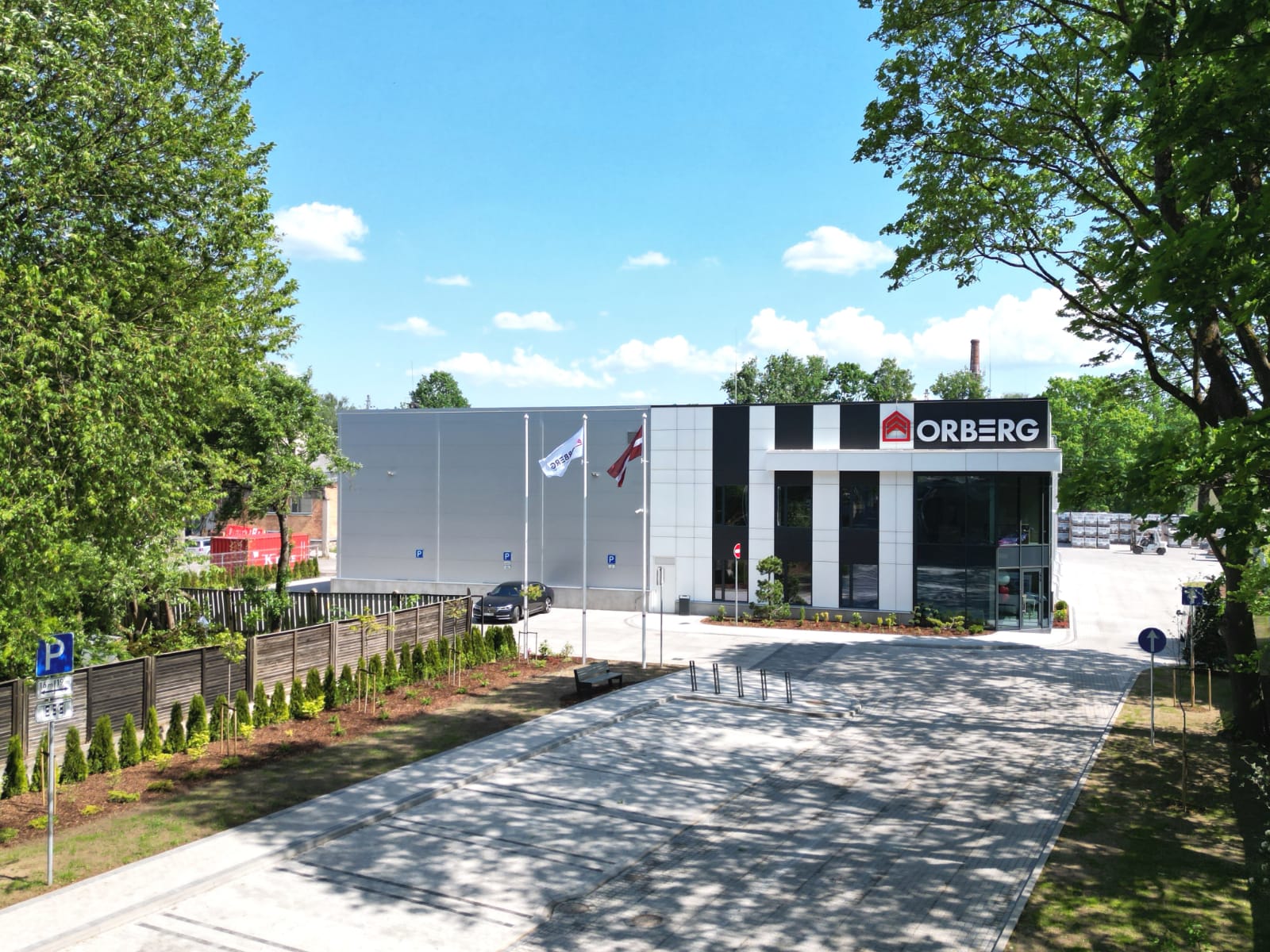 Construction of a new storage and office building - PMG – Būvprojektu vadības grupa